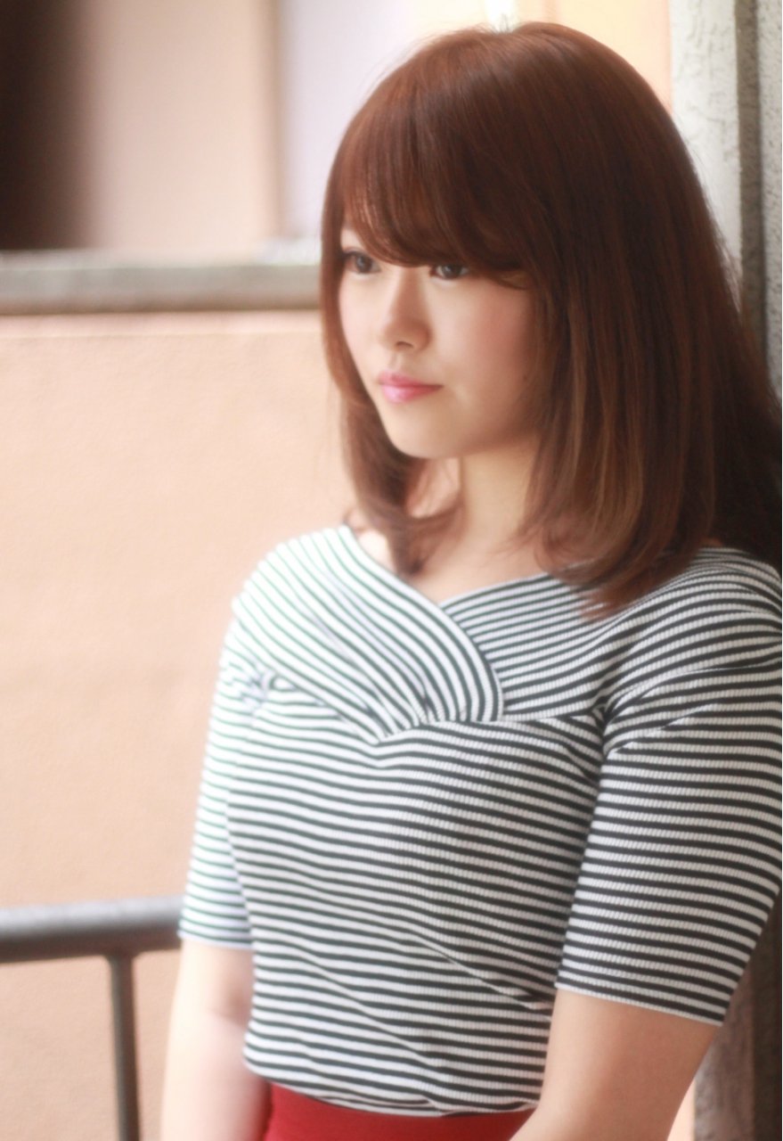 【2019年冬】セミロングでイメチェン♡ストレートヘアで女性らしさ漂う艶髪に☆｜ホットペッパービューティーマガジン